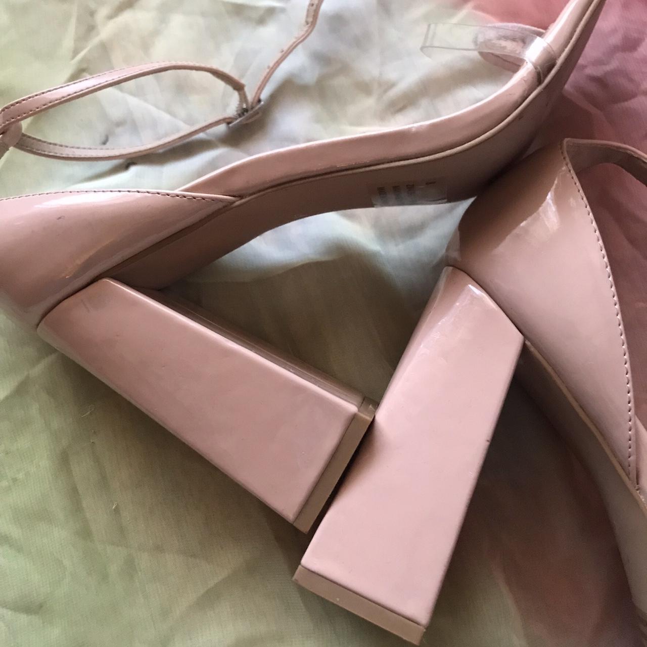 EGO Women's Pink Courts | Depop