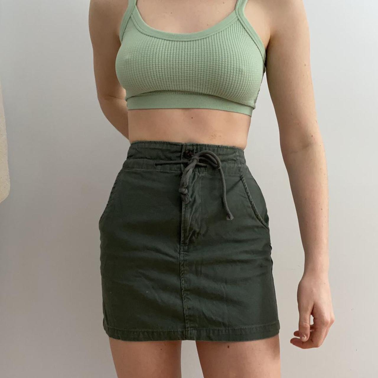 Forest green skirt ️ Brand: forever 21 Size : US... - Depop