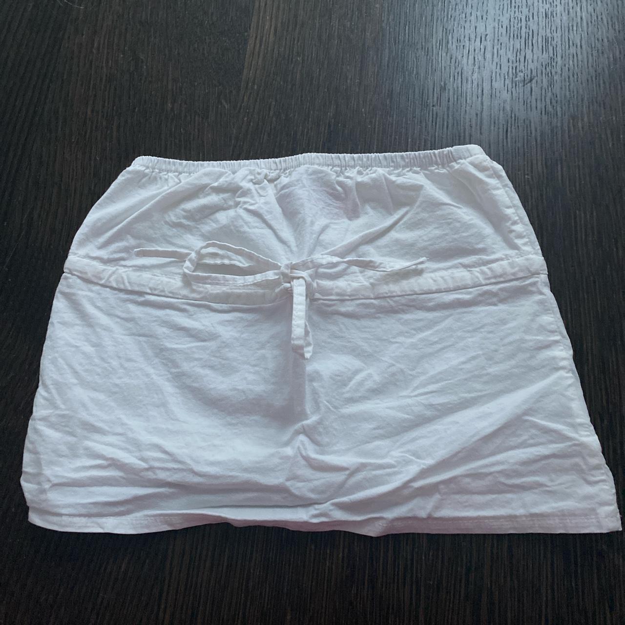 Edikted Women's White Vest | Depop