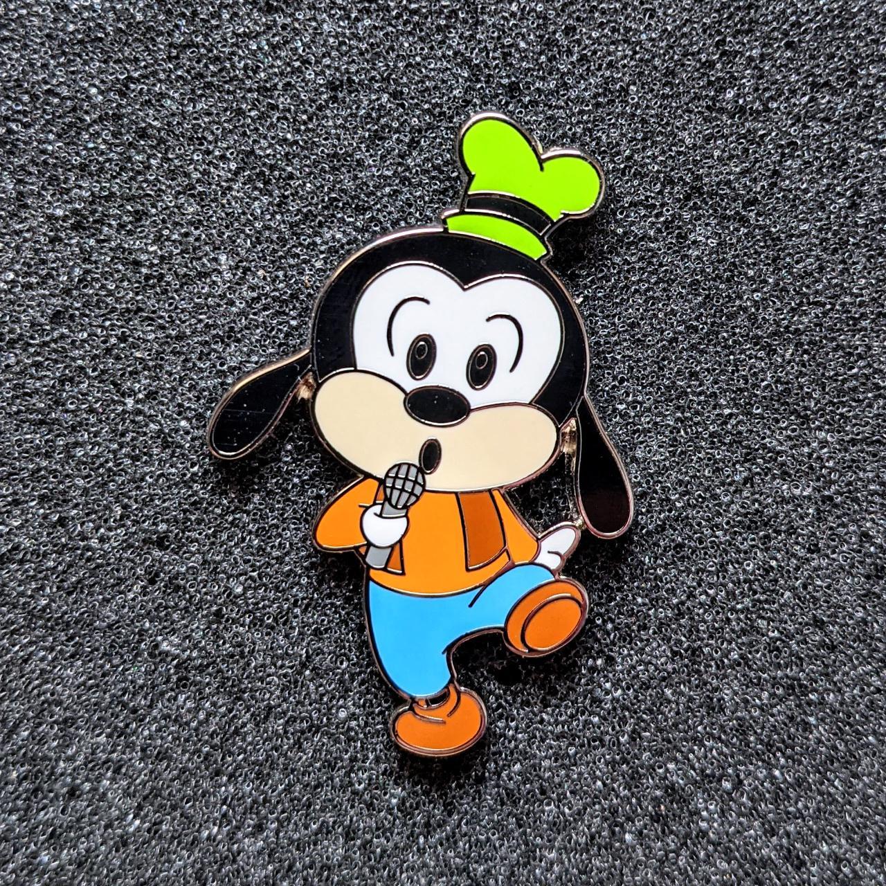 Details: • Goofy sings into a microphone. • Rendered... - Depop