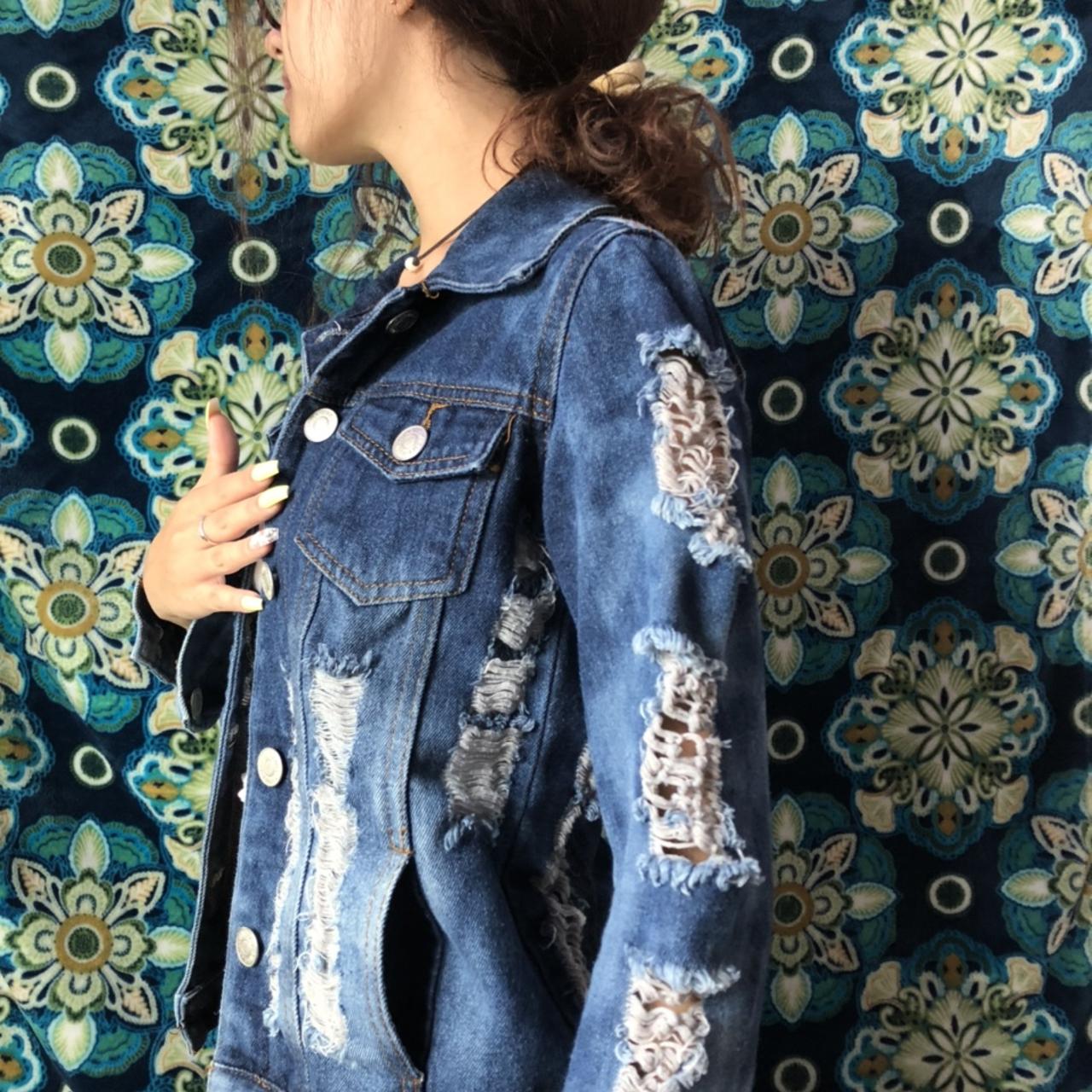 Ripped jean jacket Amazing condition - Depop