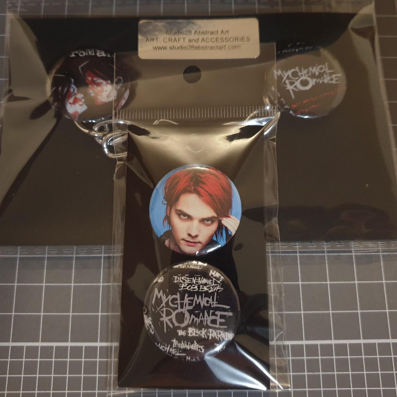 4pk(+) FAN PACK 'MCR - My Chemical Romance - Gerard... - Depop