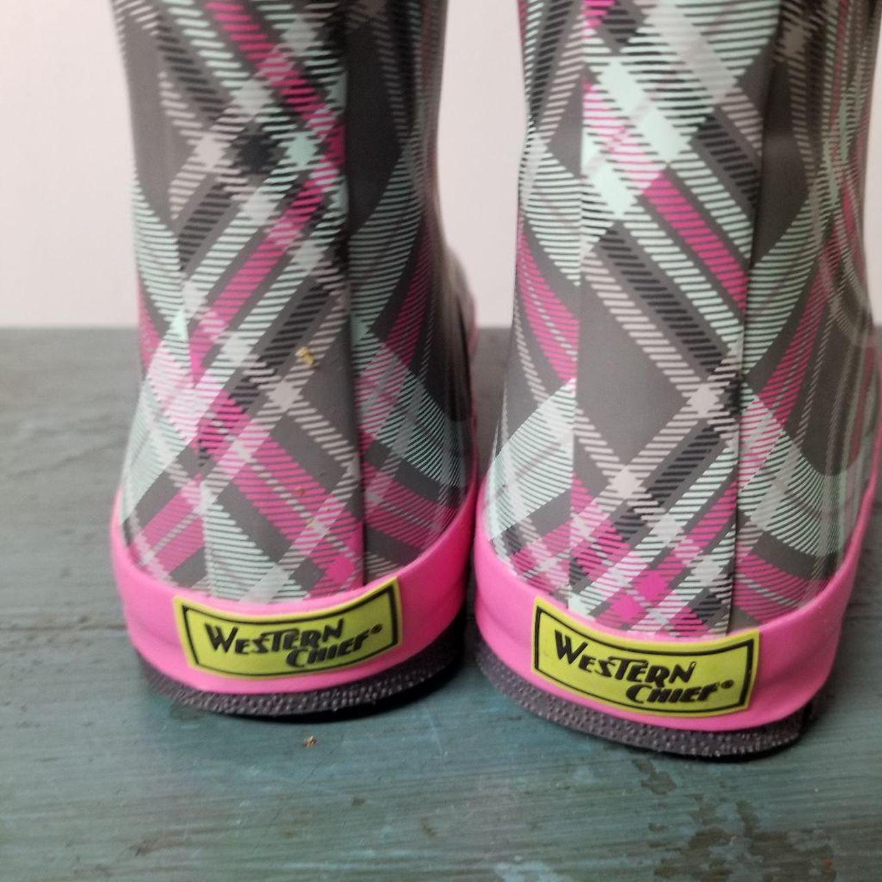 New western cheif Girls rubber insulated boots size... - Depop