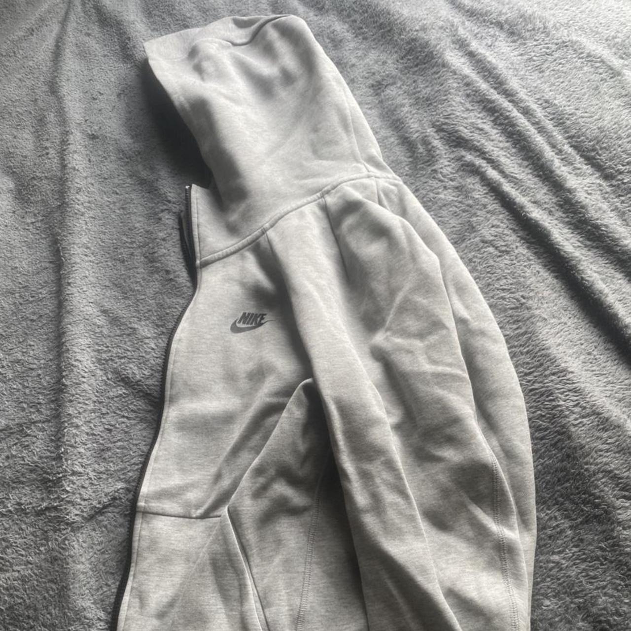 Grey Old Nike Tech Fleece Tracksuit. Old Nike Tech... - Depop