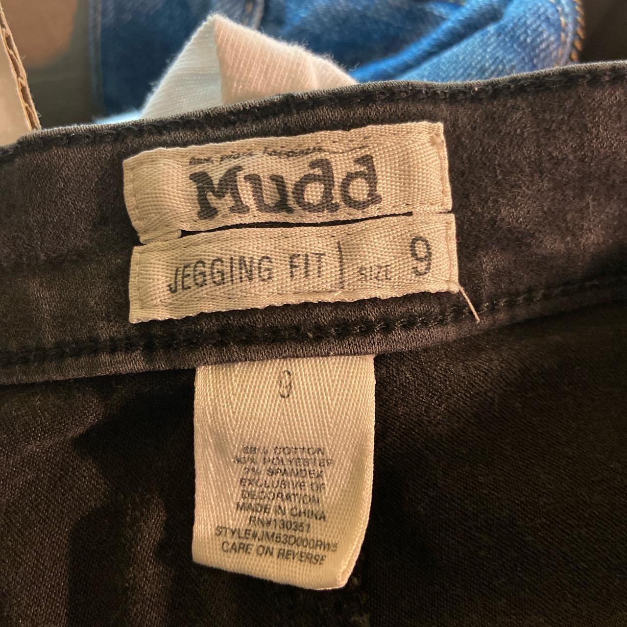 Black Mudd Jegging-fit Pants Size 9 (Best fit... - Depop