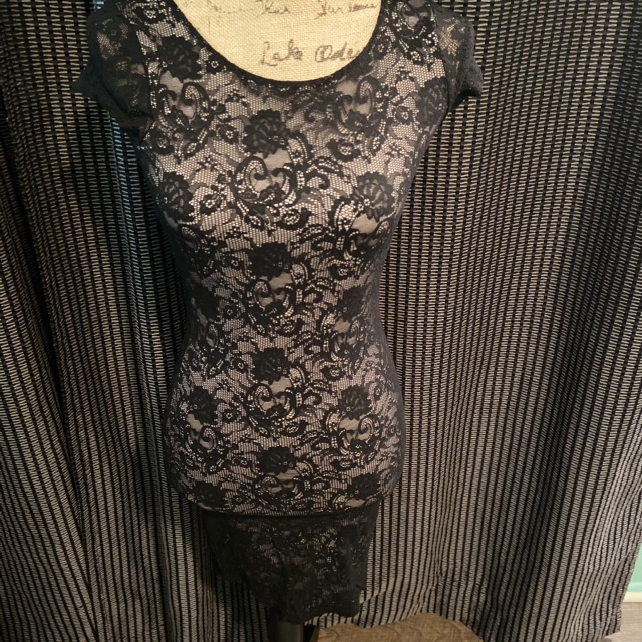 Wet Seal Dress * I take up to 1-2 days to ship... - Depop