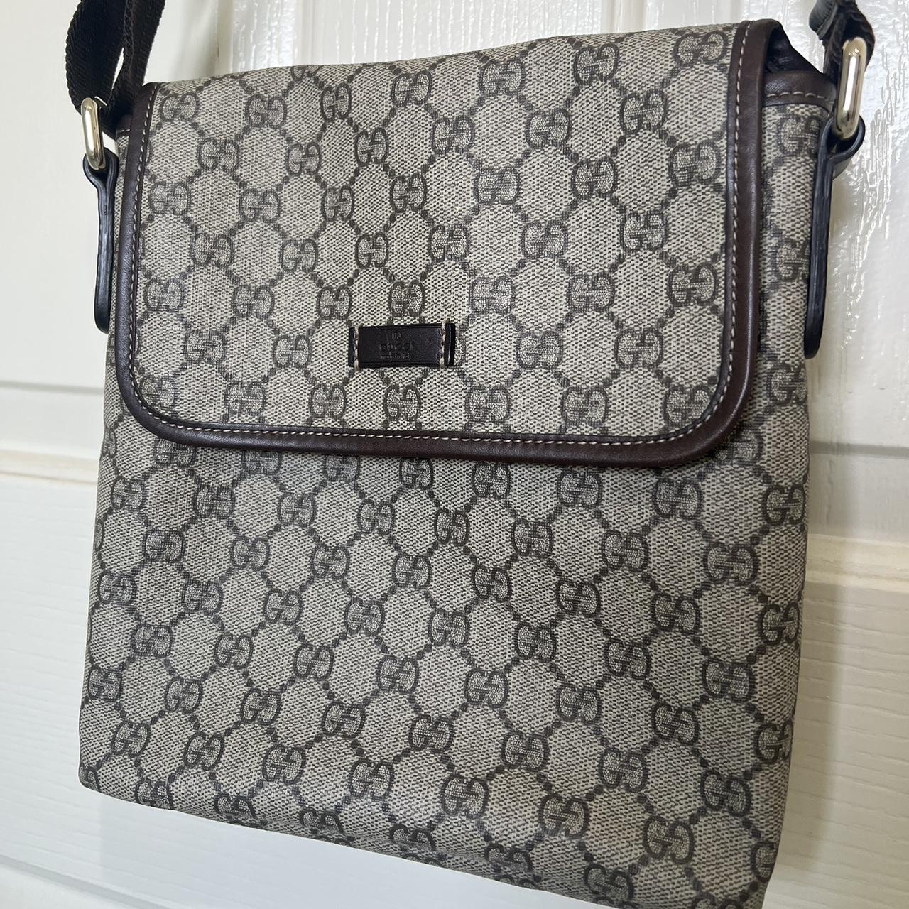 AUTHENTIC GUCCI SIDE BAG Comes with dust bag. Still... - Depop