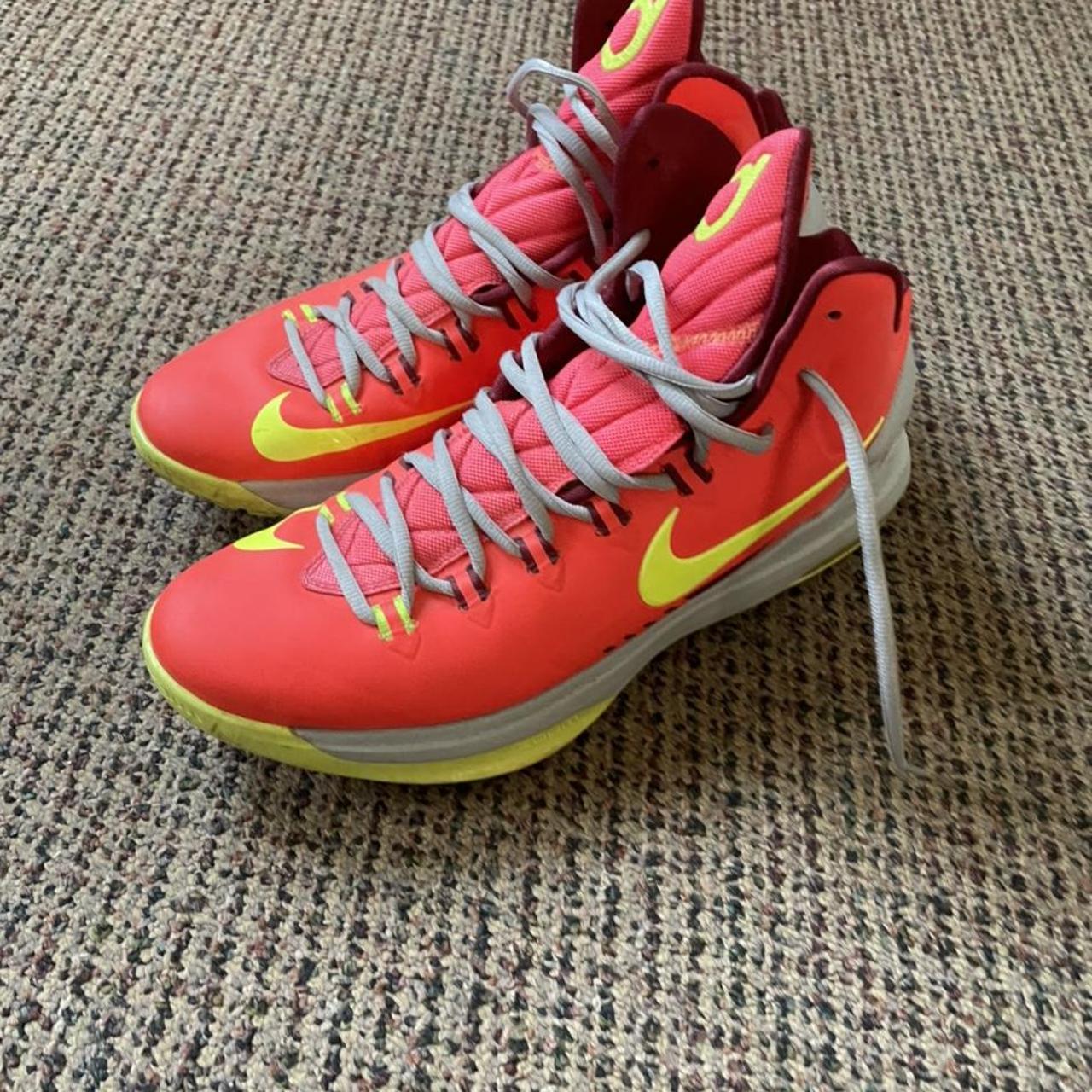 KD 5 DMV Clean pair of ball shoes. - Depop