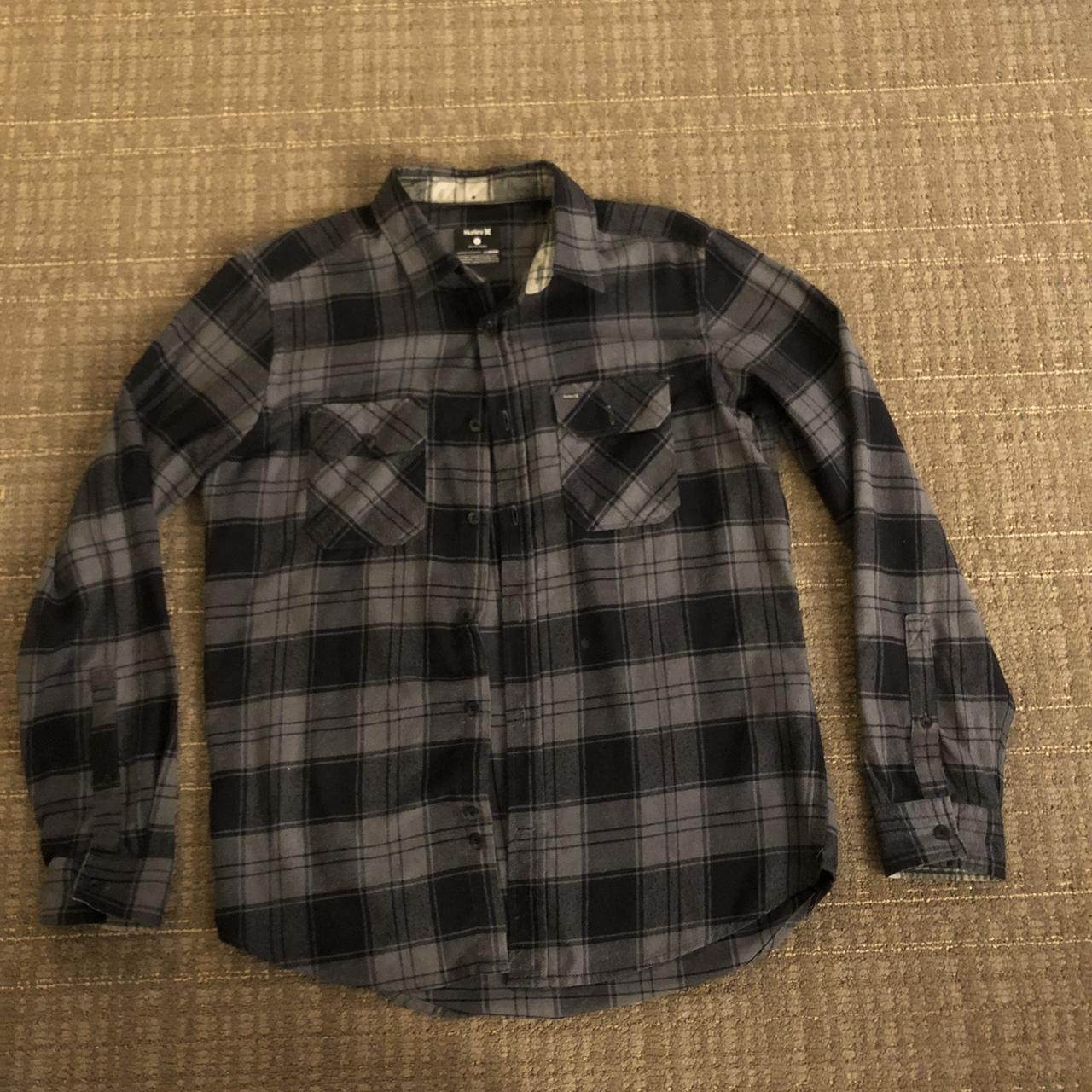 hurley men’s flannel size small - Depop