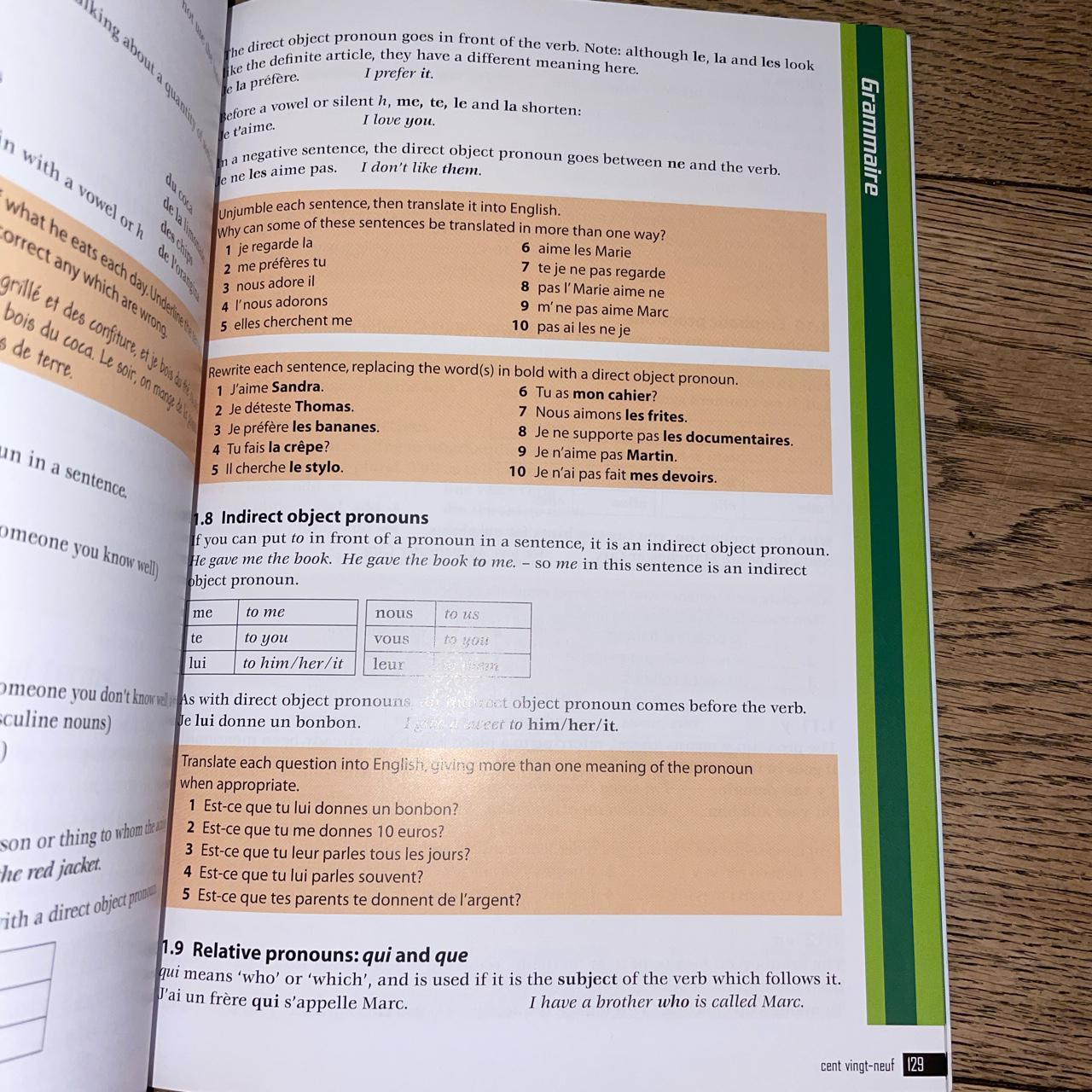 Expo 3 rouge textbook 🇫🇷 French Modules... - Depop