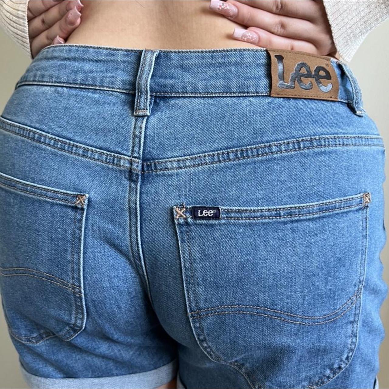 Cutest Lee shorts, they’re in perfect condition and... - Depop
