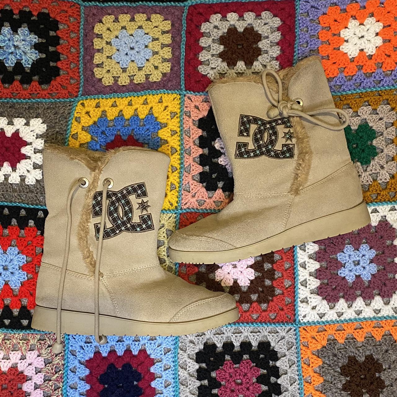 vintage DC logo suede winter snow boots with fur ... - Depop