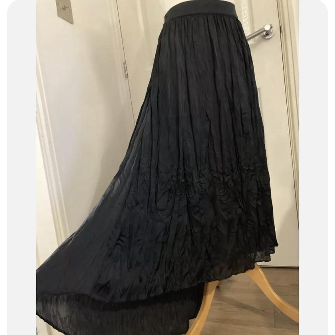 M&S LADIES SATIN RIPPLE LONGER BACK BLACK SKIRT SZ... - Depop