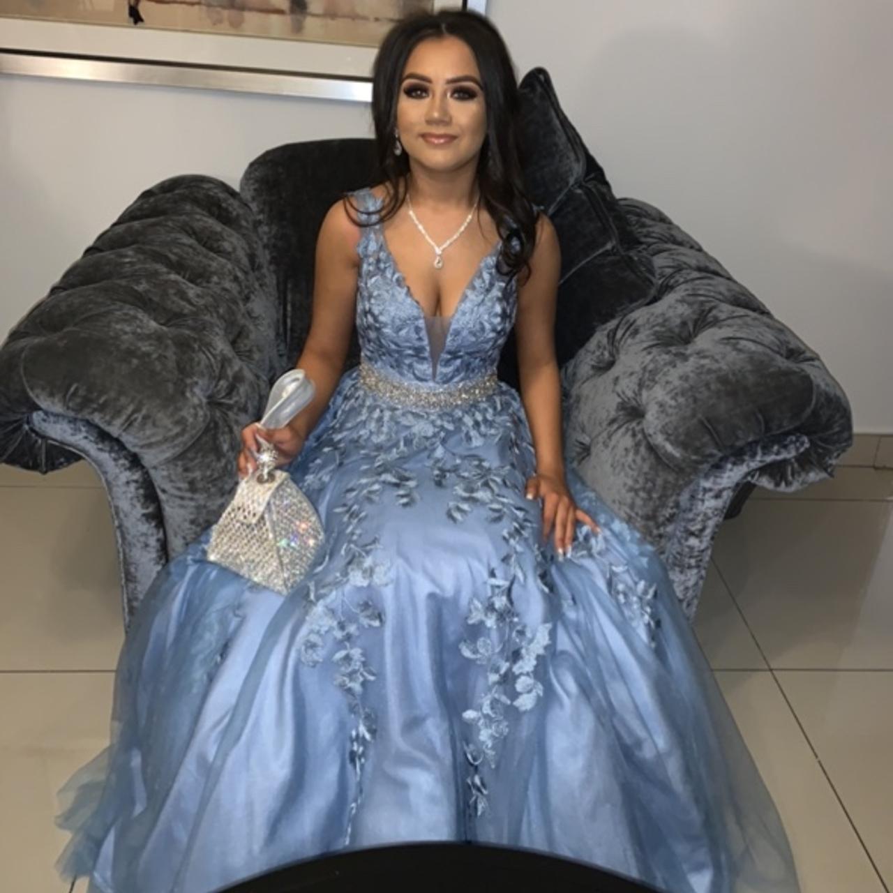 Size 6 formal/debs dress only worn once , perfect... - Depop