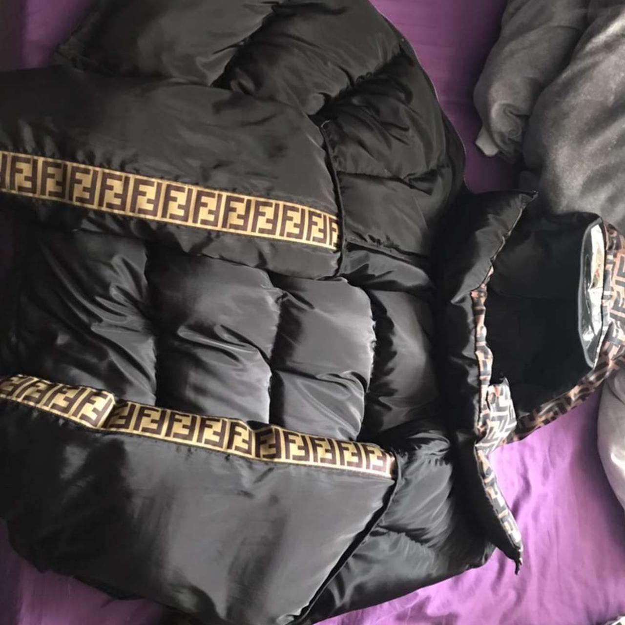 Fendi reversible puffa Men’s large Excellent condition | Depop