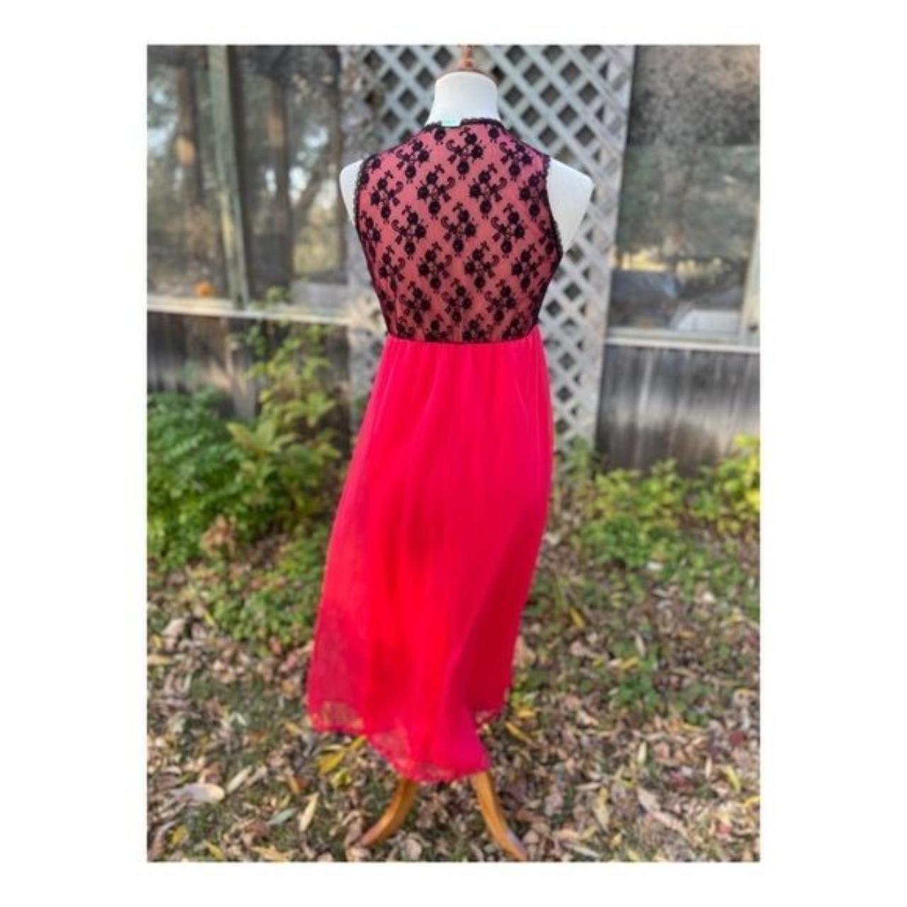 Women's Black and Red Robe | Depop