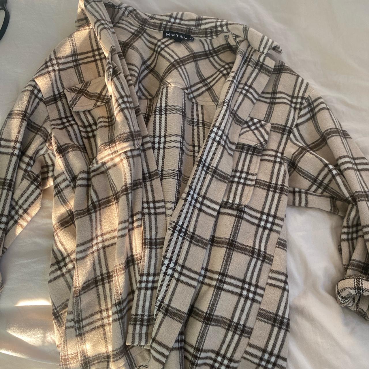 Motel rocks fuzzy flannel 🍁 size: XS but it is... - Depop