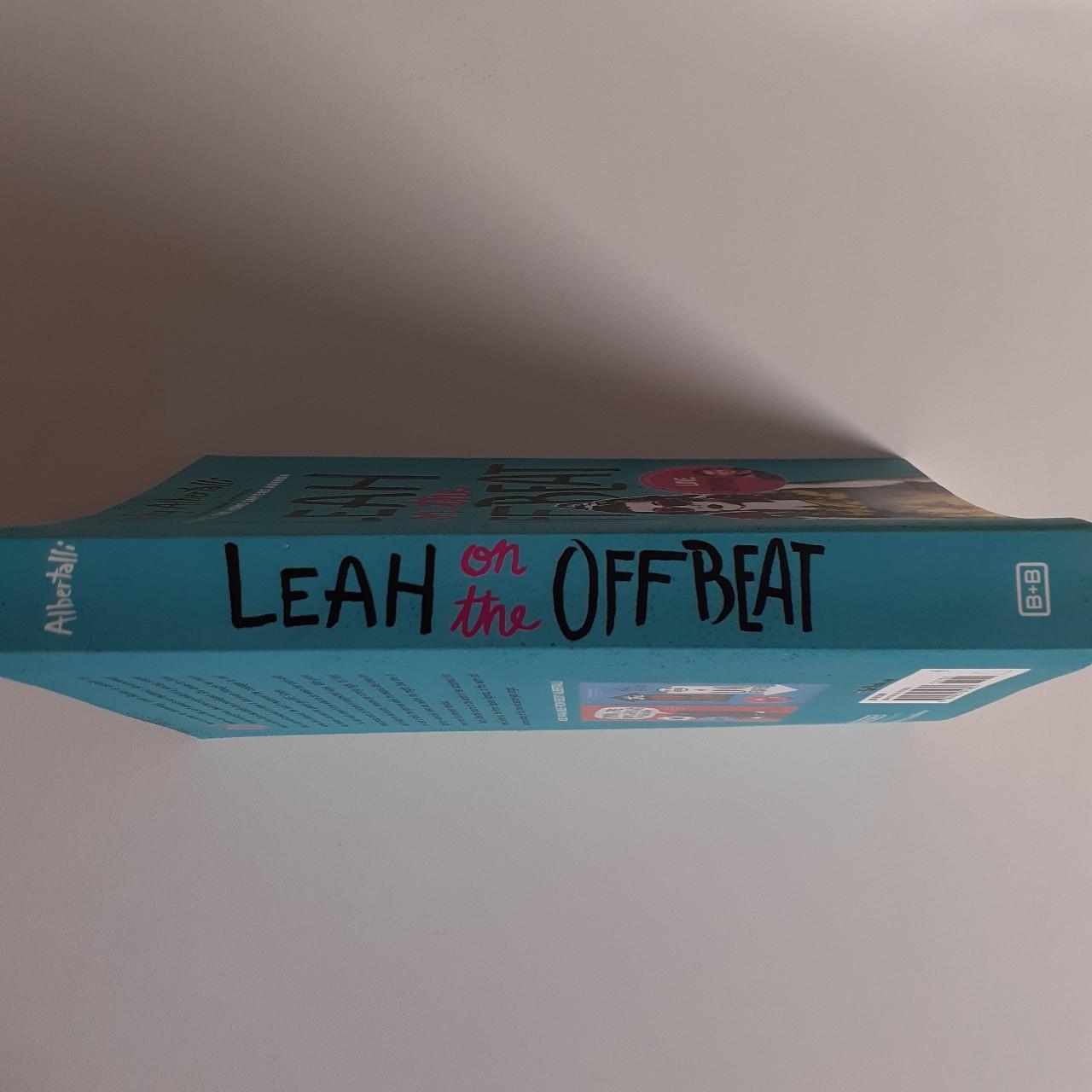 💙 Leah On The Offbeat by Becky Albertalli 💙 read... - Depop