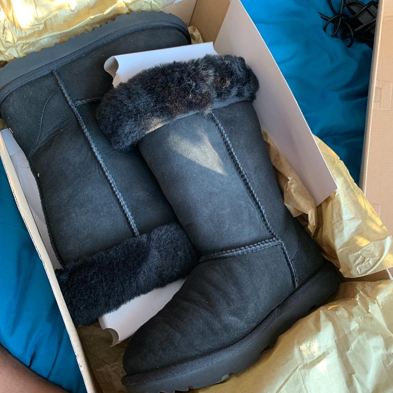 Brand new UGGs *Uk size 2 & EU size 33* I am a size... - Depop