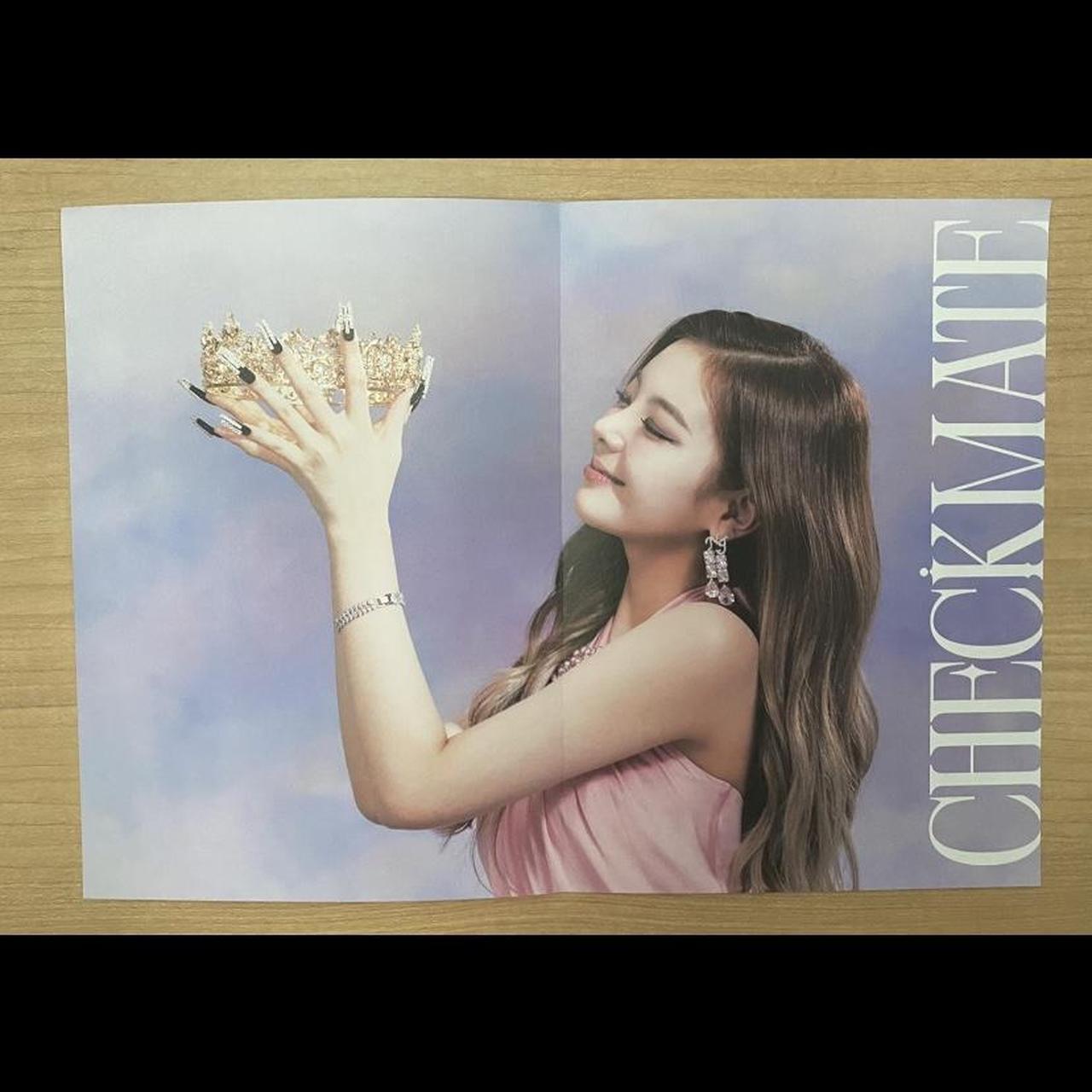lia checkmate mini folding poster ! #itzy #lia... - Depop