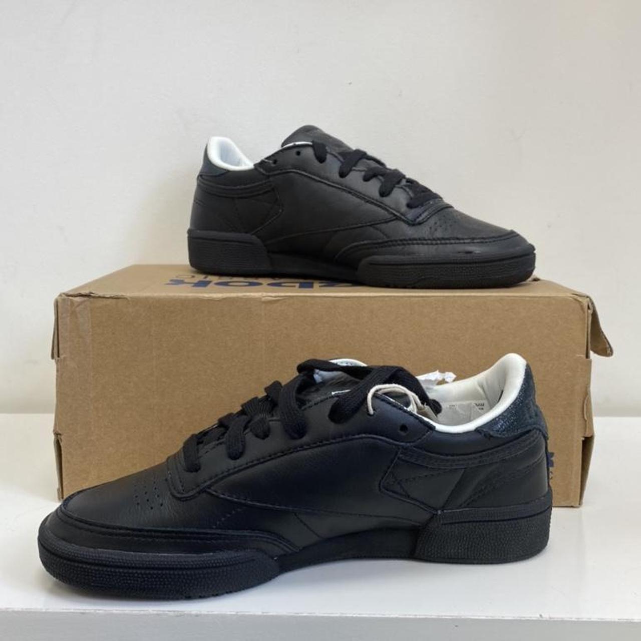 Reebok Women's Black Trainers | Depop
