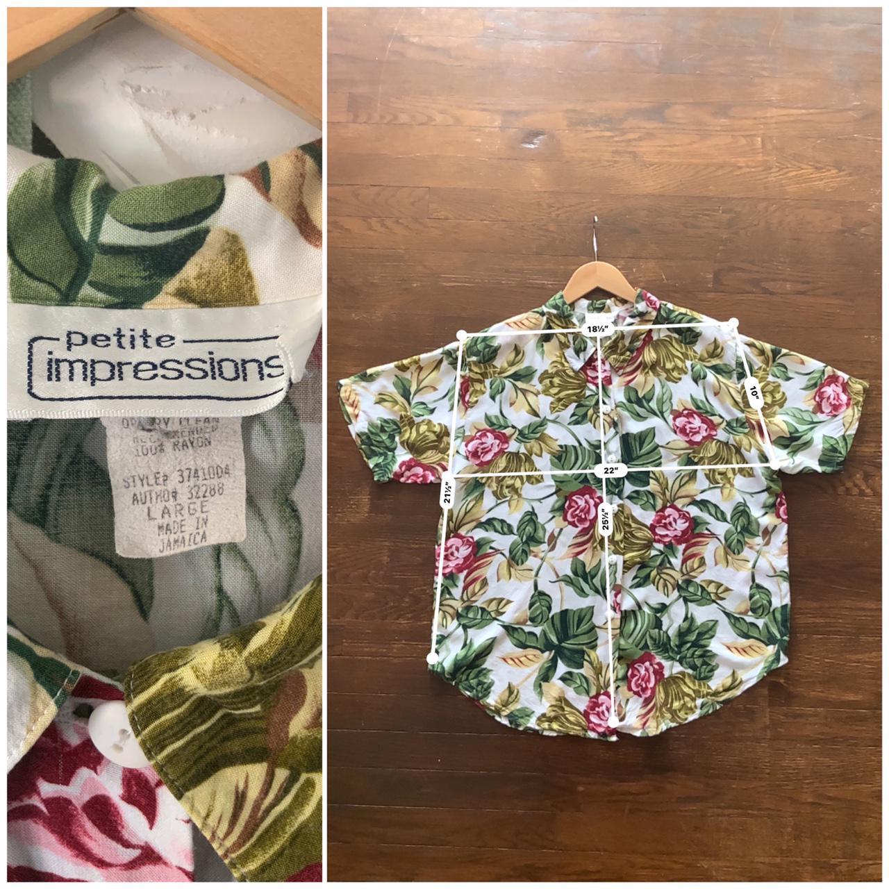 VTG Petite Expressions | floral button down sz... - Depop