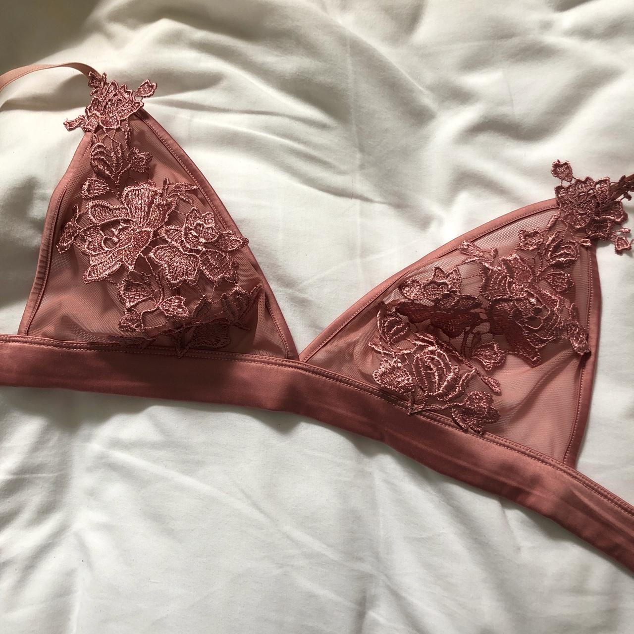 Primark pink bra in size M. Only worn a couple of... - Depop