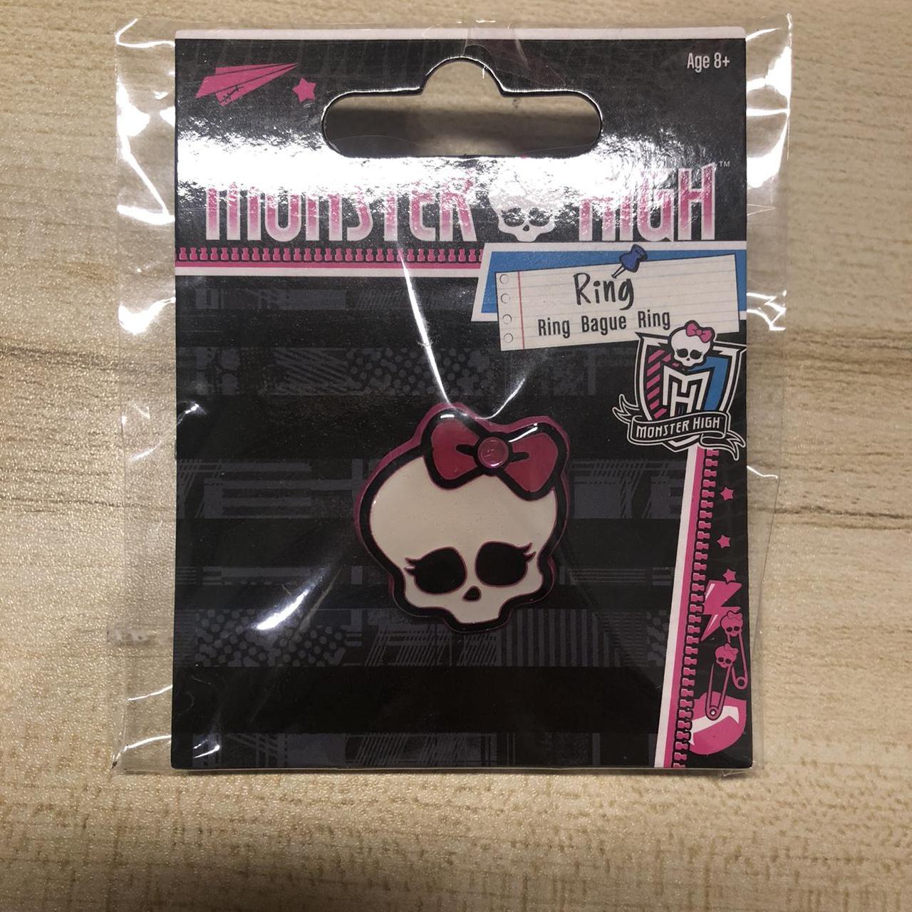 monster high skull ring new condition free shipping - Depop