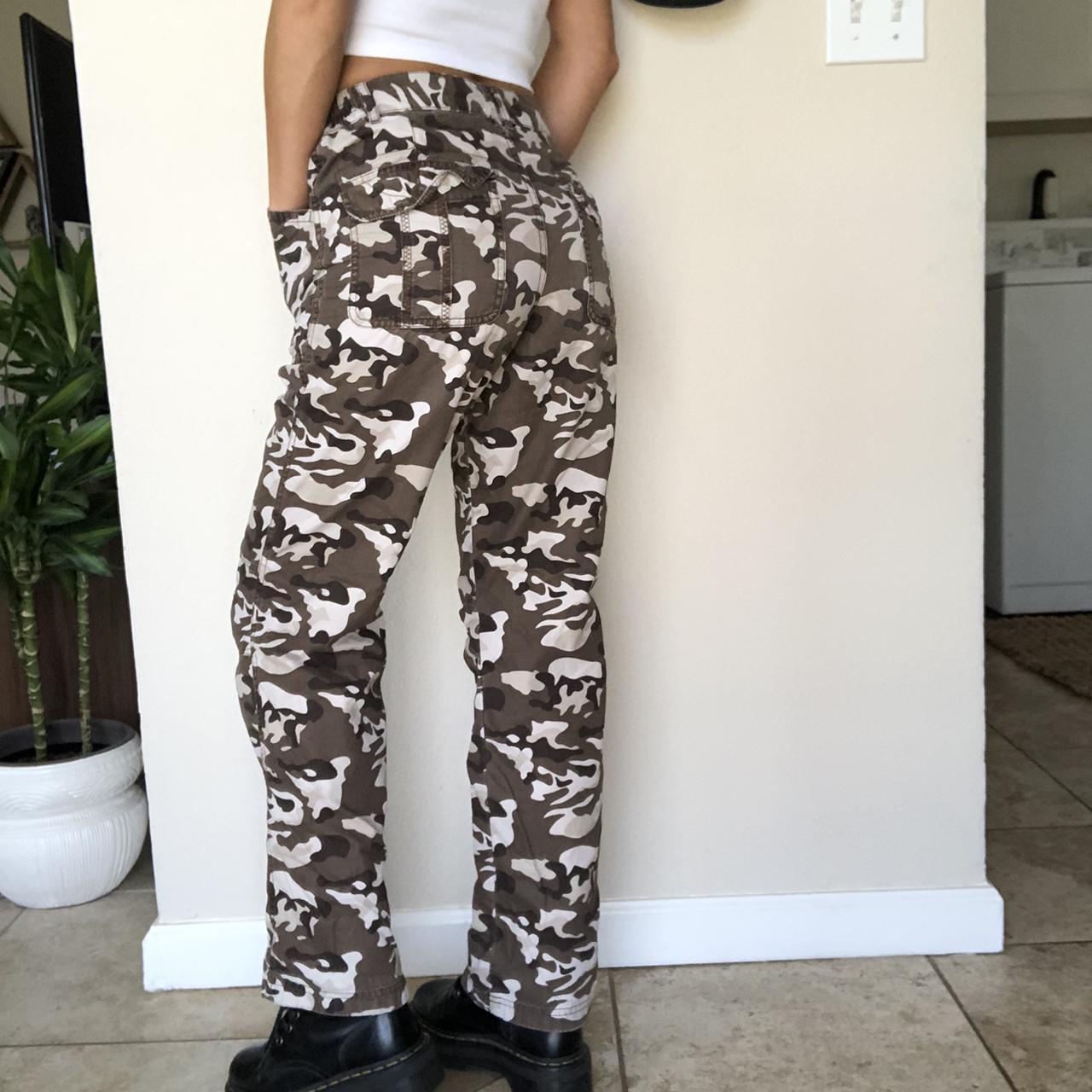 Clout camo pants🤠 Stretchy waistband! My guess is... - Depop