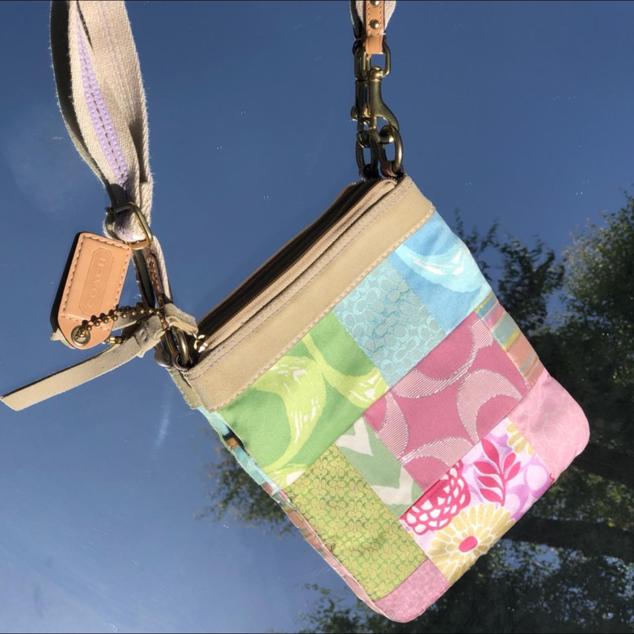 Cutest coach bag I have ever seen the color pattern... - Depop