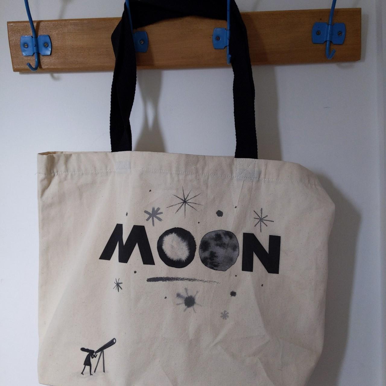 Cute, wide tote bag with gusset bottom. Black woven... - Depop