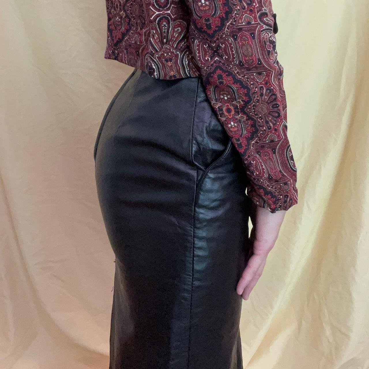 NEW! 🖤 Vintage Leather Pencil Skirt Labeled J.... - Depop NEW! 🖤 Vintage Leather Pencil Skirt Labeled J.... - Depop