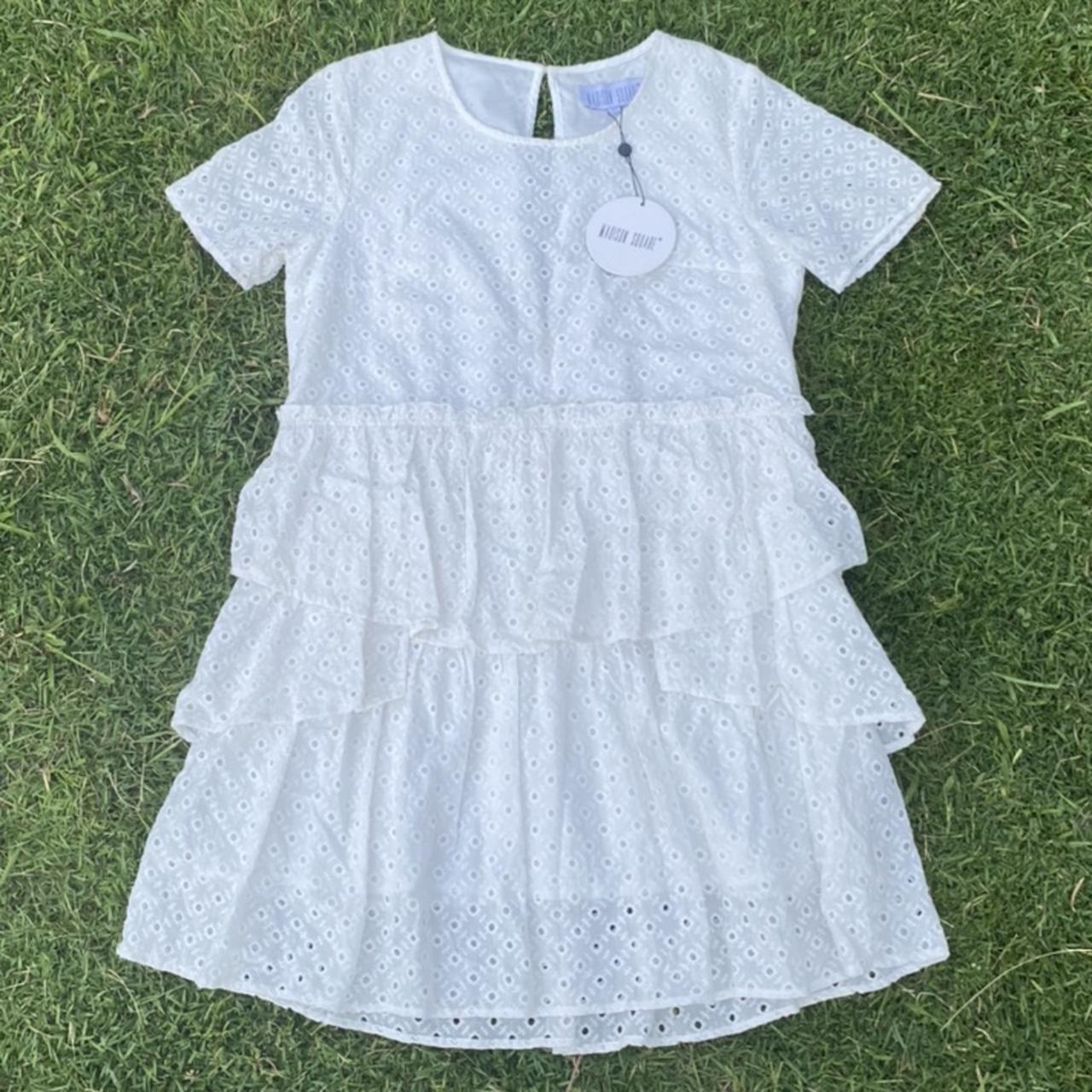 Madison Square Plus Size XL (AU 16) Broderie... - Depop