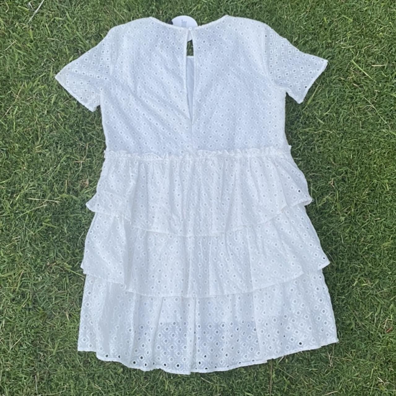 Madison Square Plus Size XL (AU 16) Broderie... - Depop