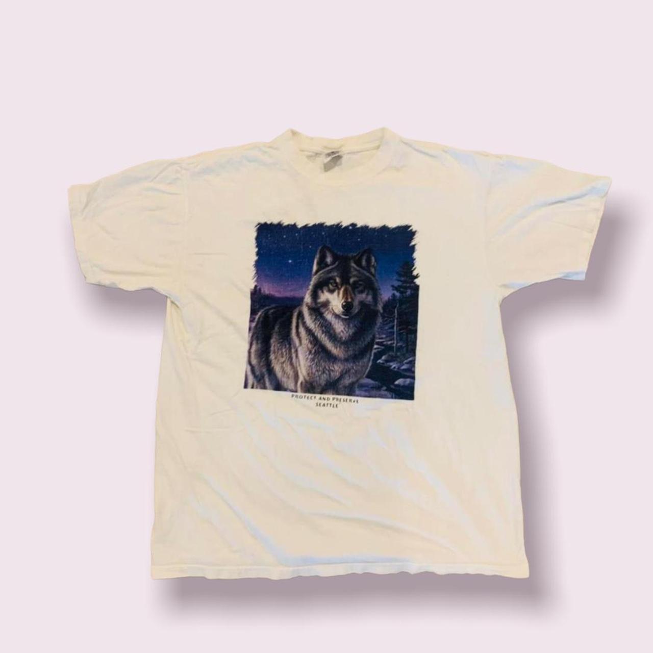 ~2ks Seattle wolf tee ~Textured print of a badass... - Depop