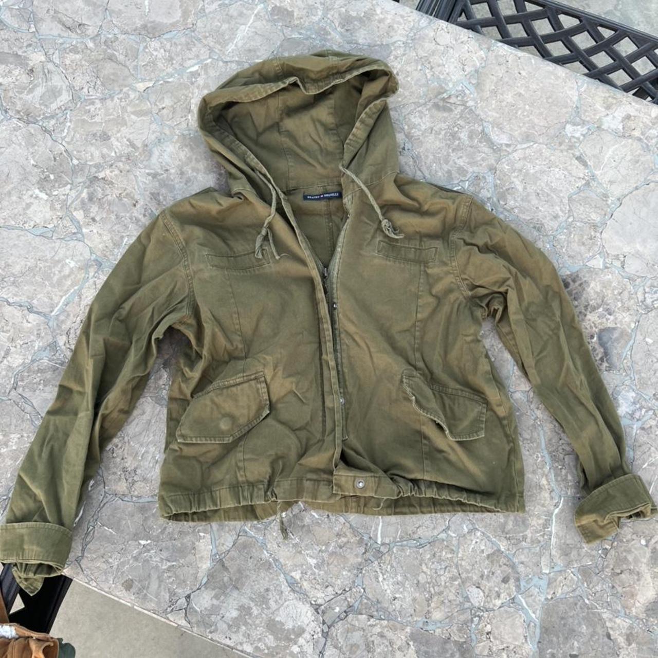 Brandy Melville Women's Green and Khaki Jacket | Depop