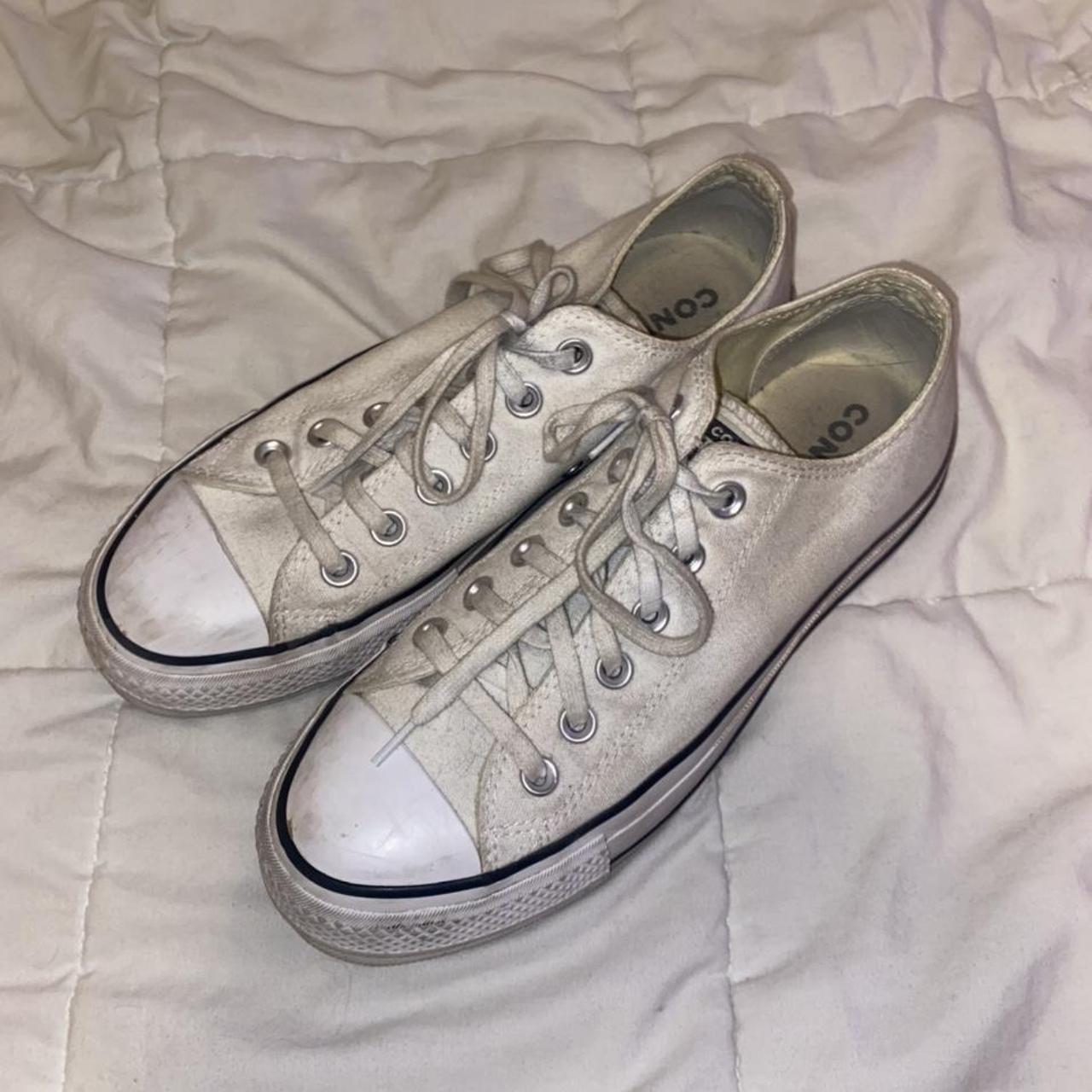 low top platform white Converse! worn only a few... - Depop