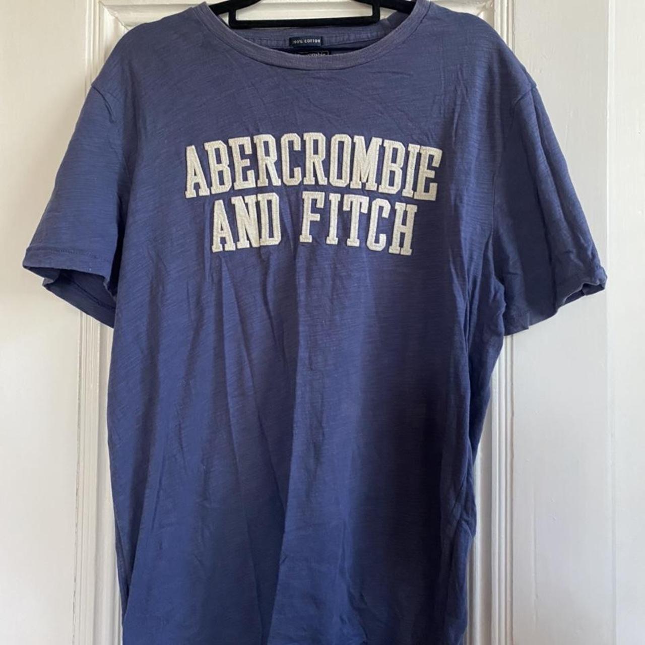 Abercrombie and fitch t-shirt Great condition - Depop