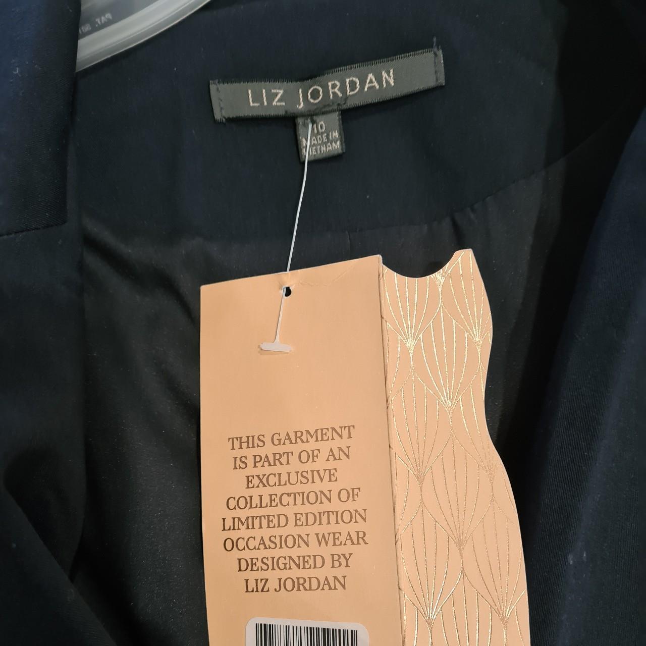 Liz Jordan Navy and White Suit Jacket BNWT - Depop