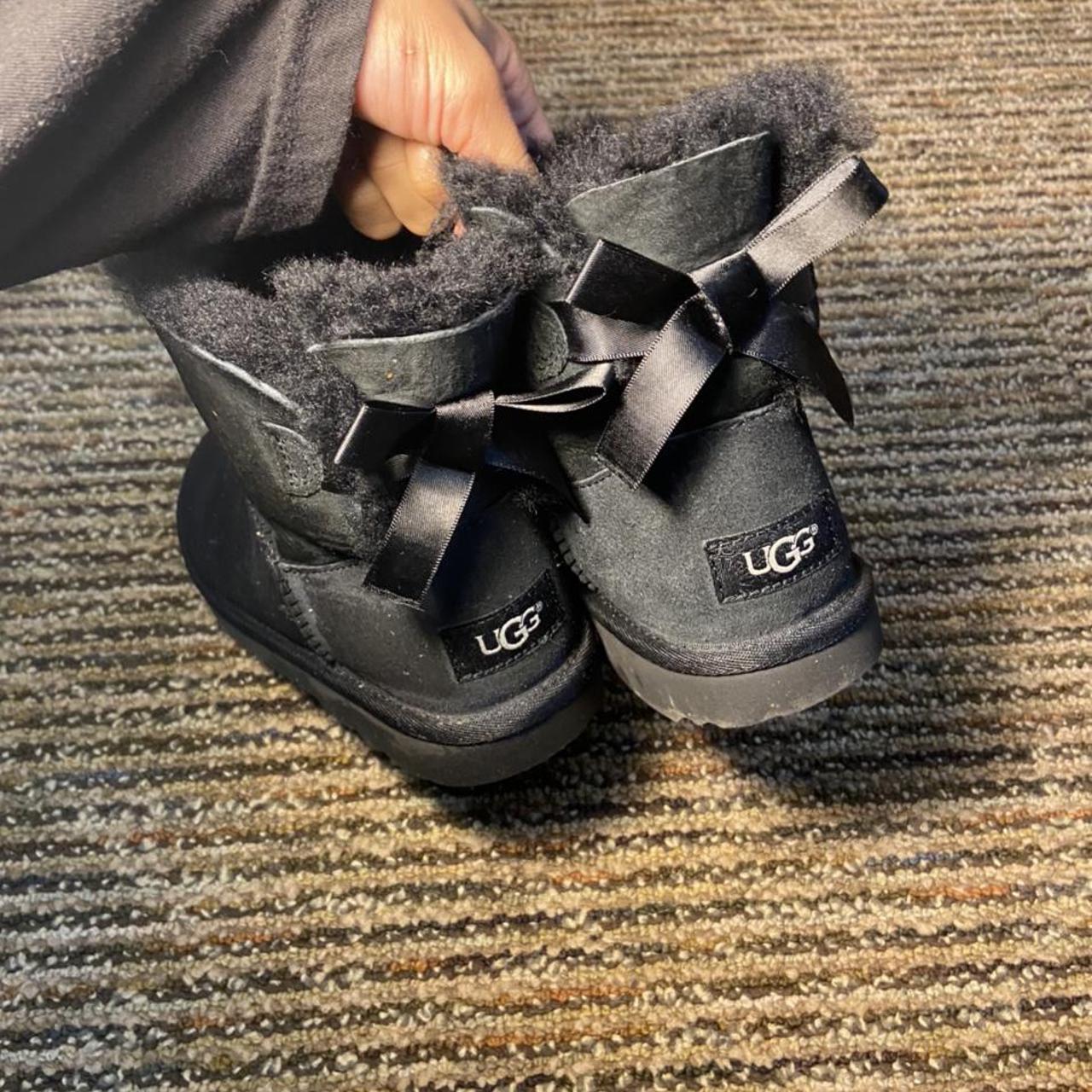Ugg mini Bailey bow II boots 🖤 prices can be... - Depop