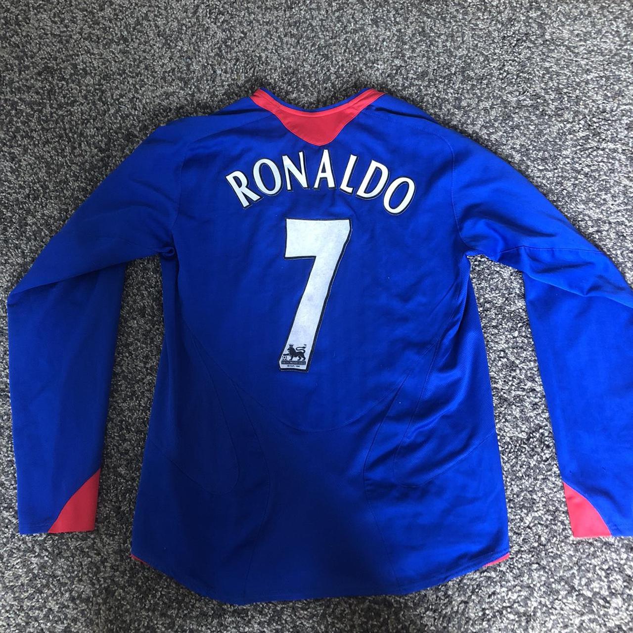 Nike Men's Blue T-shirt | Depop