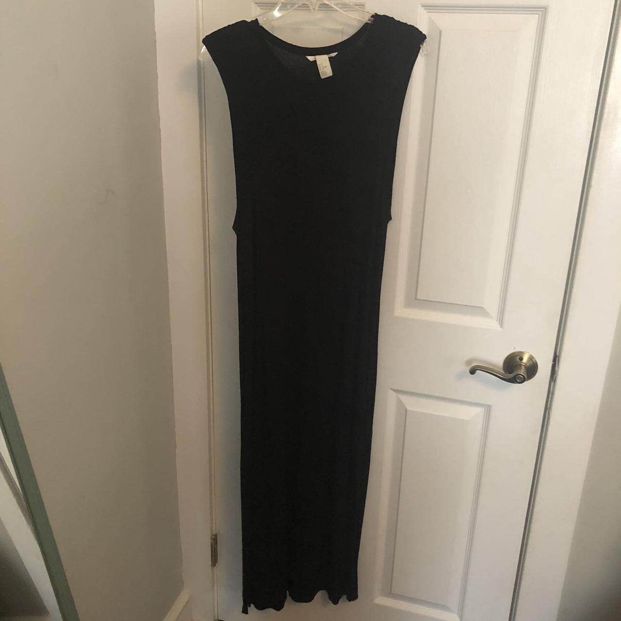 Muscle-tank-cut maxi dress from H&M. It's super long... - Depop