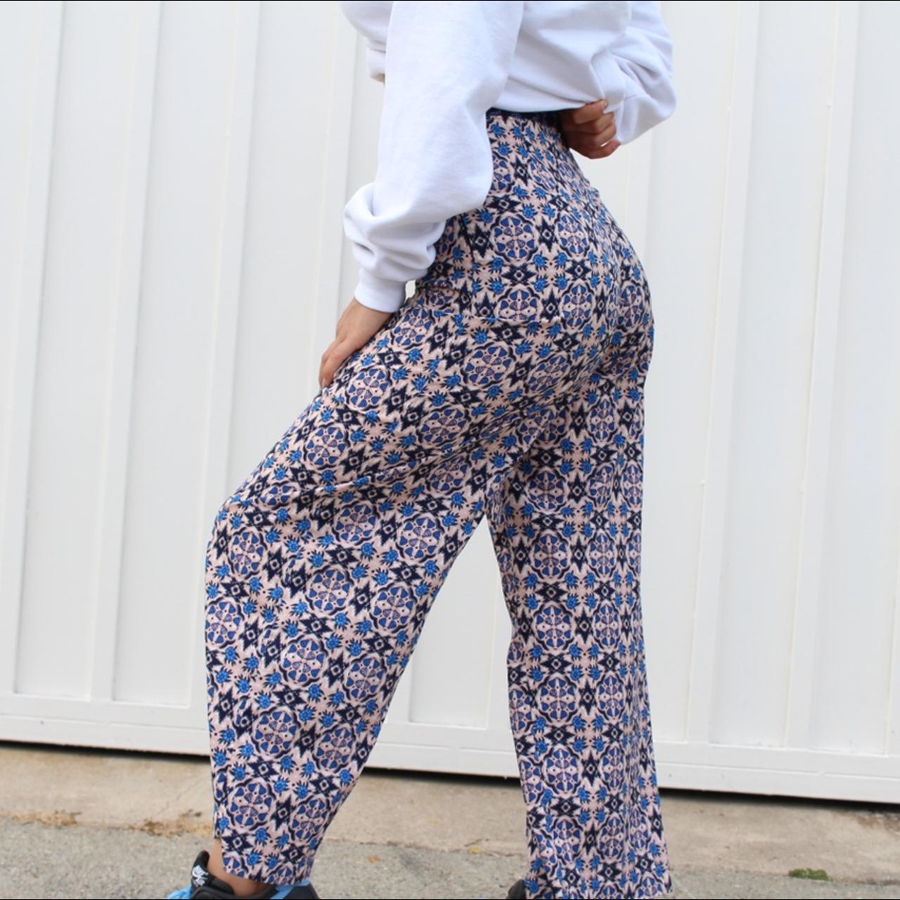 very comfy bohemian flowy pants, cute pattern,... - Depop