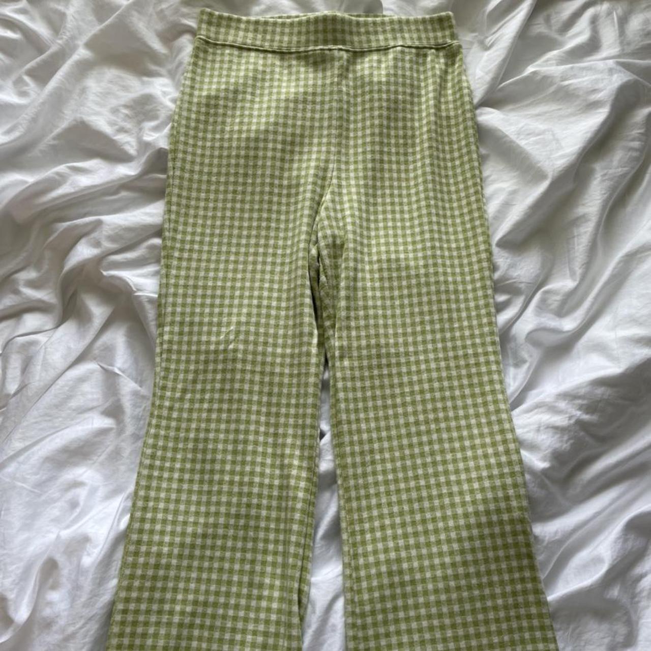 Lightly worn green gingham pants - Depop