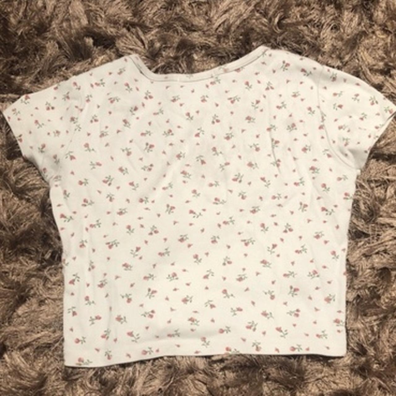 Brandy Melville Ashlyn Top Super cute! worn but... - Depop