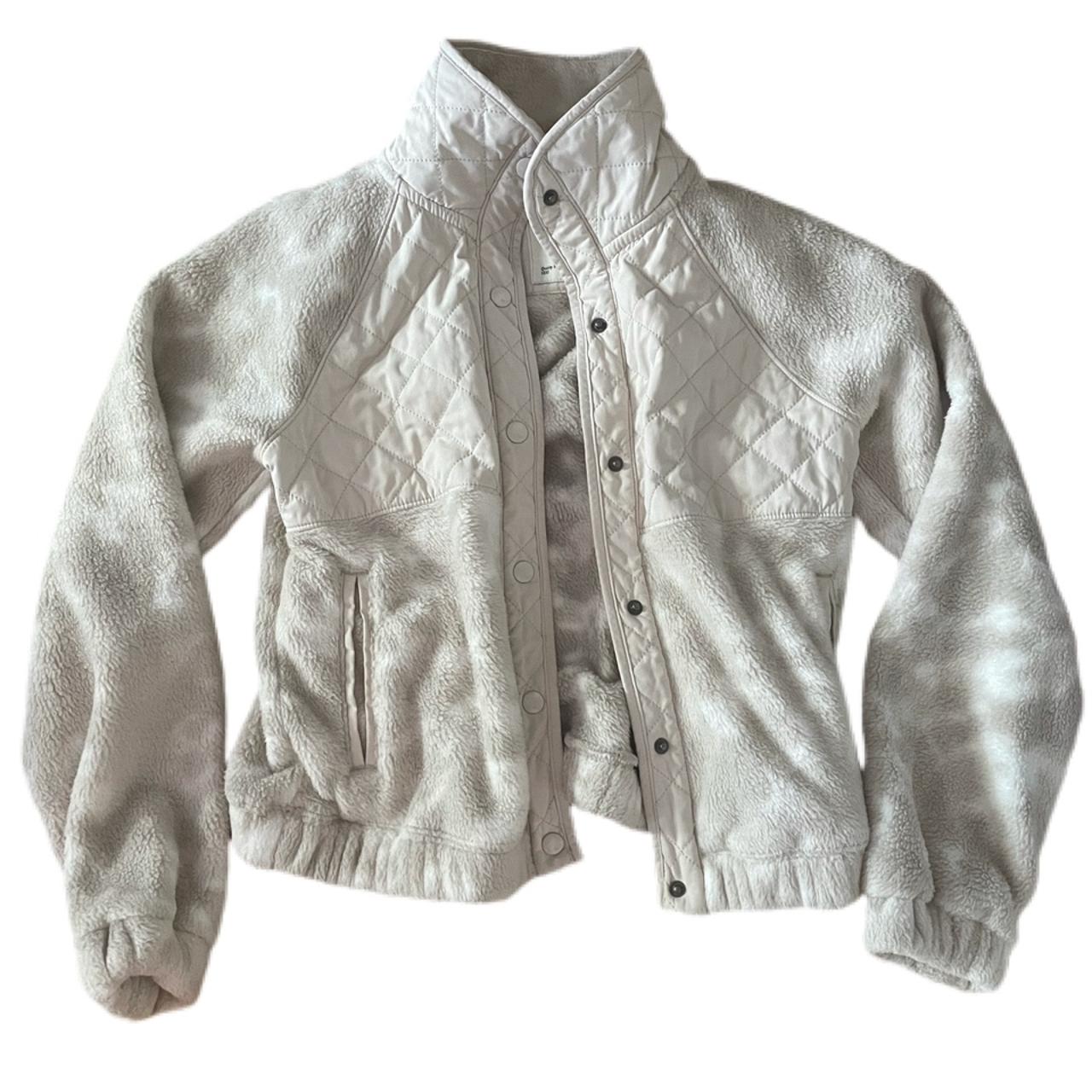 Abercrombie & Fitch white leopard print jacket Soft... - Depop