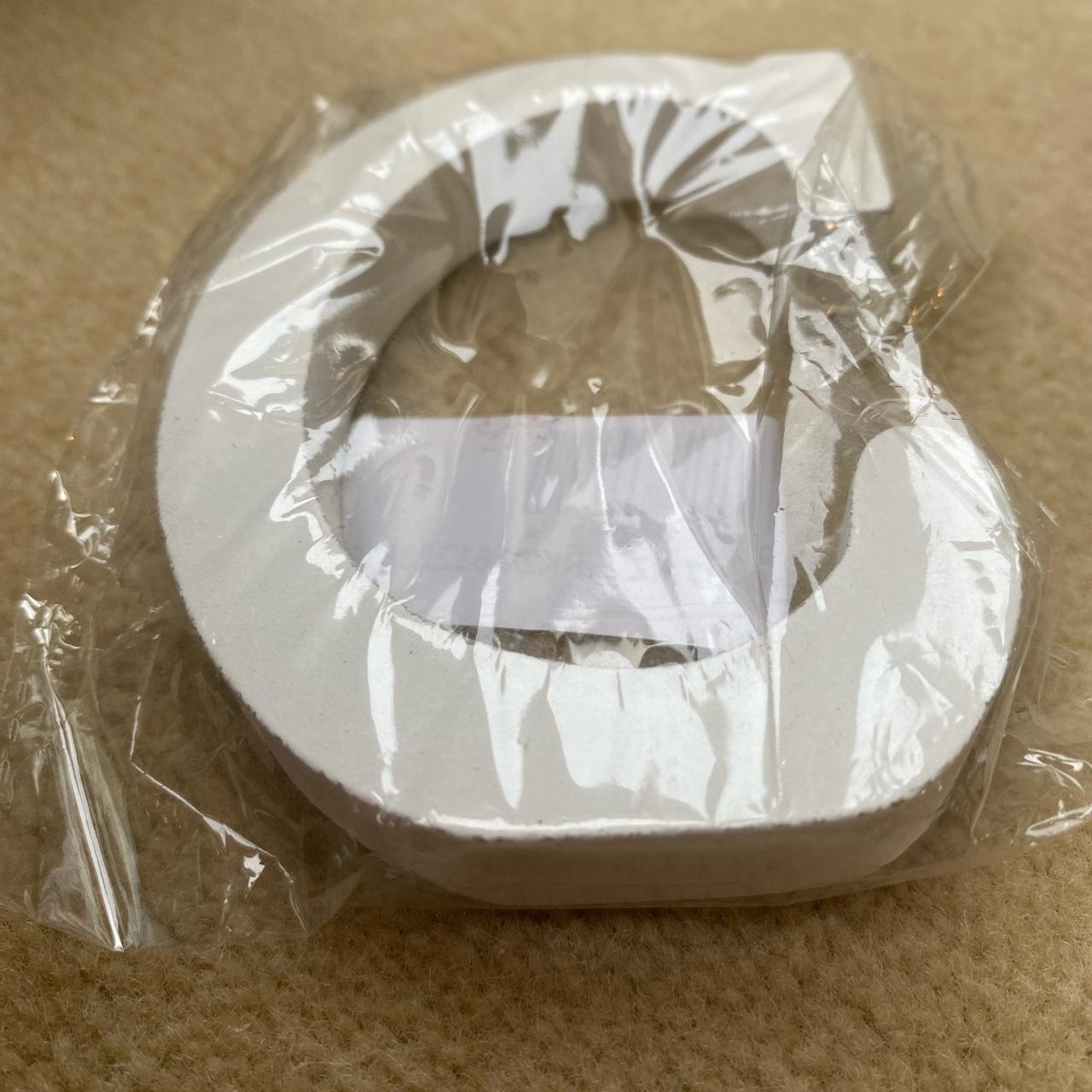 Cutest little c wooden white bedroom decoration... - Depop