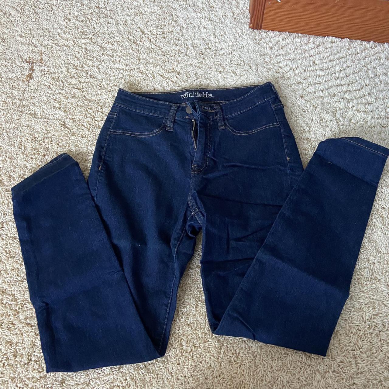 Size 2 Wild Fable jeans ! Super cute and stretchy - Depop