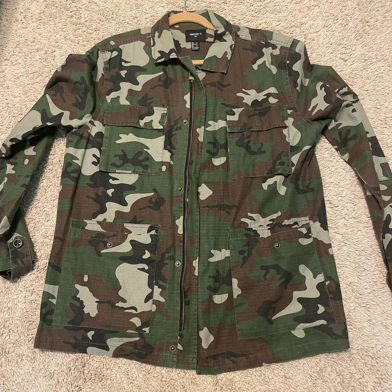 Forever 21 camouflage jacket Size large mens - Depop
