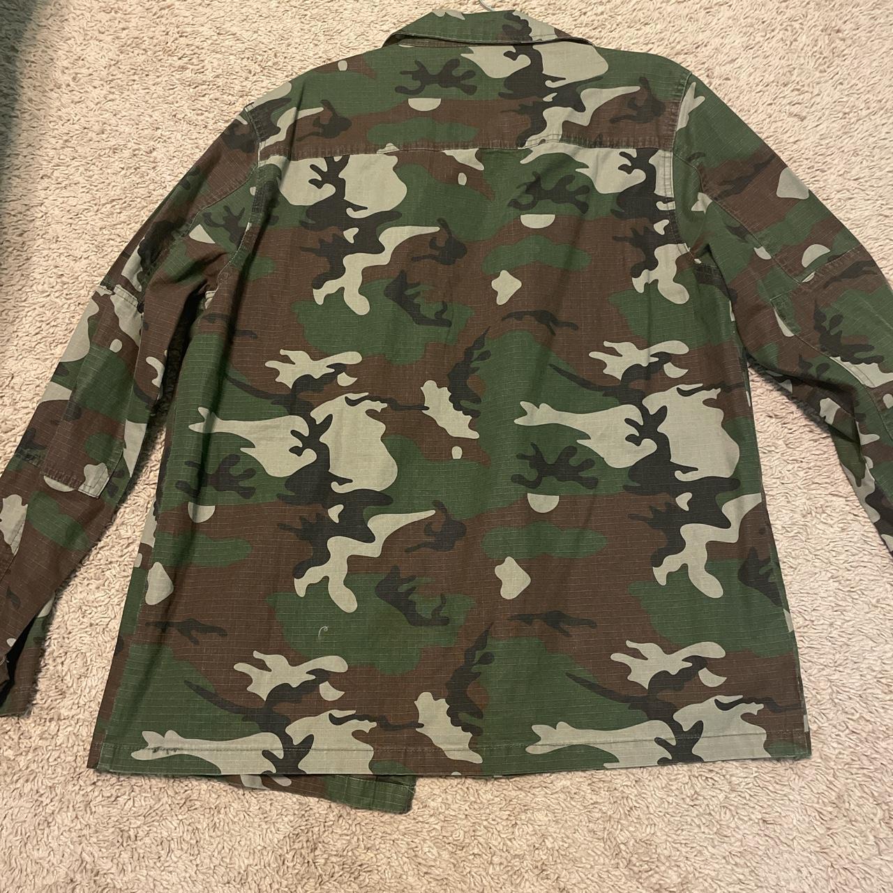 Forever 21 camouflage jacket Size large mens - Depop